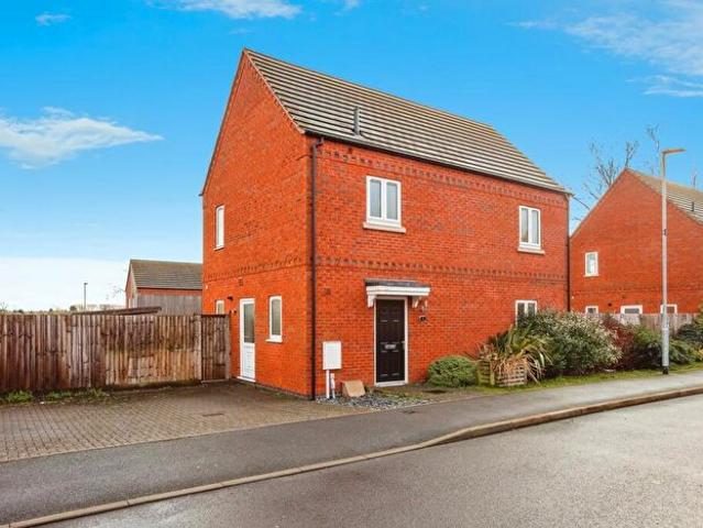 3 Bedroom House To Rent In Webster Road, Loughborough, LE11