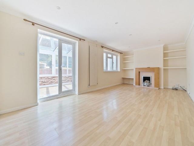 3 Bedroom House To Rent in Ashford
