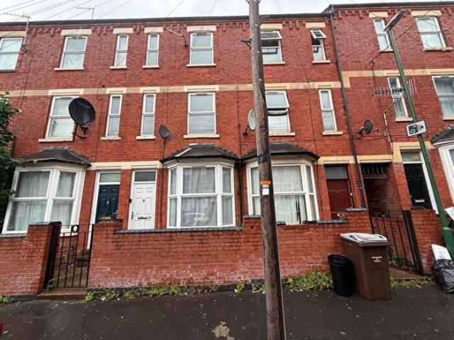 3 Bedroom House To Rent In Birkin Avenue, Nottingham, NG7