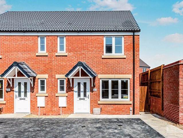 3 Bedroom House To Rent In Brotherton Close, Weldon, Corby, NN17