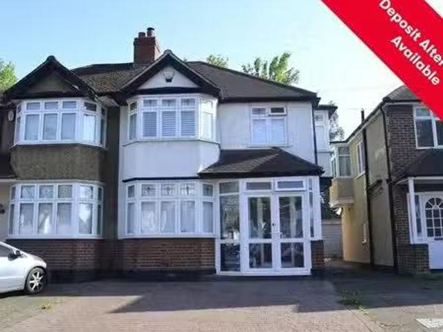 3+ bedroom house to rent in Collyer Avenue, Croydon, CR0