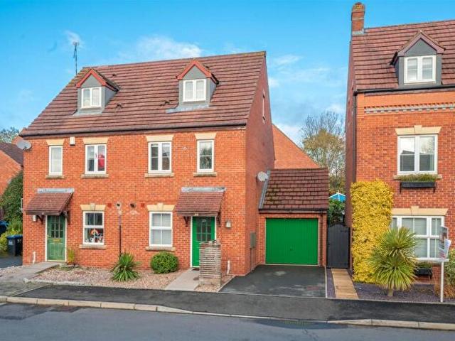 3 Bedroom House To Rent In Coriolanus Square, Heathcote, Warwick, CV34