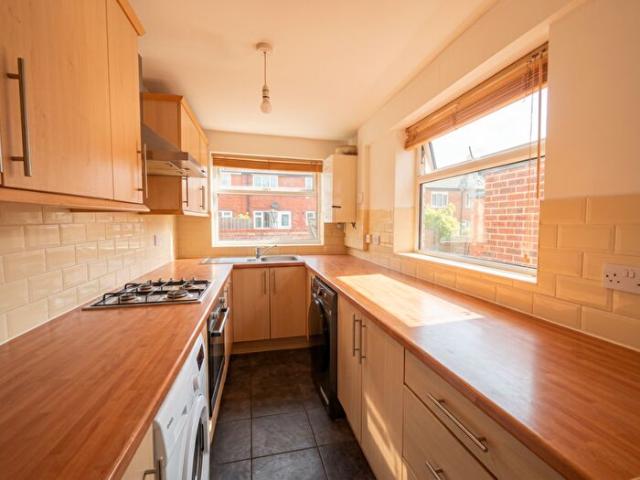 3 Bedroom House To Rent In Cromwell Street Bed, City Centre, East Midlands, NG7