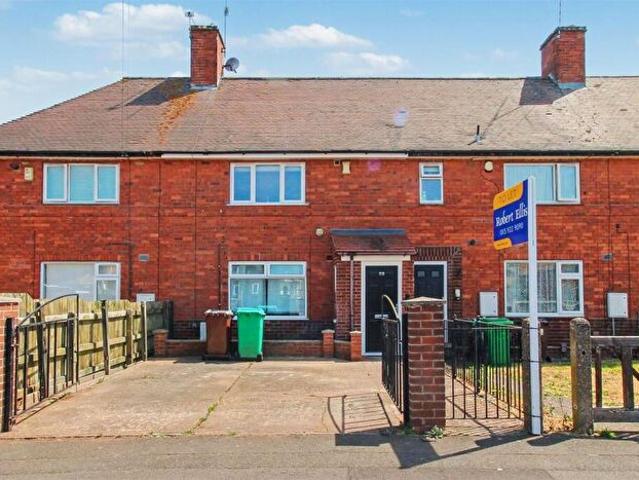 3 Bedroom House To Rent In Deepdene Way, Nottingham, NG8