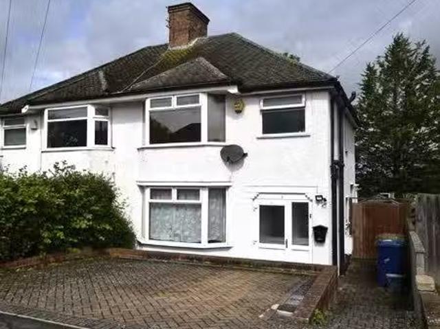 3+ bedroom house to rent in Derwent Avenue, Headington, Oxford.