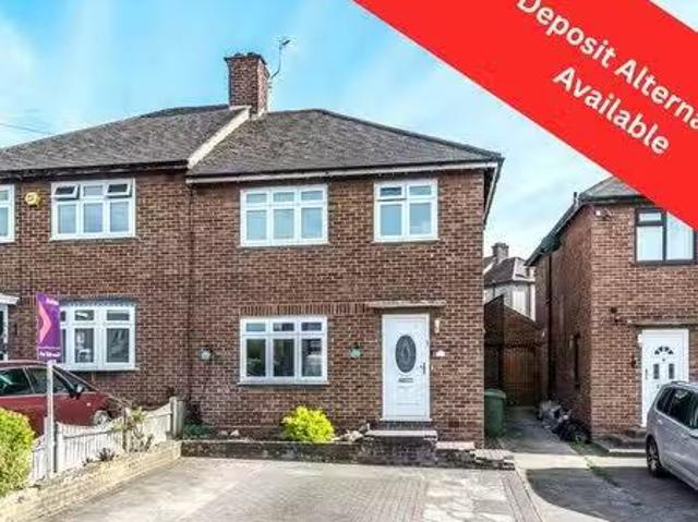 3+ bedroom house to rent in Firbank Road, Romford, RM5