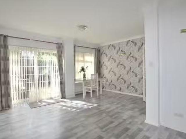 3+ bedroom house to rent in Freshwood Way, Wallington, SM6
