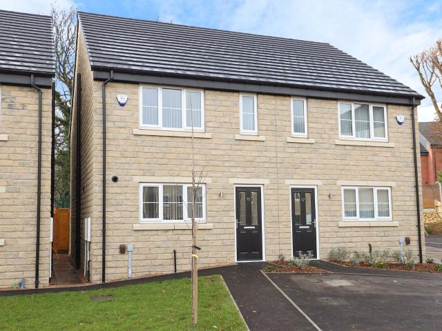 3 bedroom house to rent in gratton place chesterfield s41