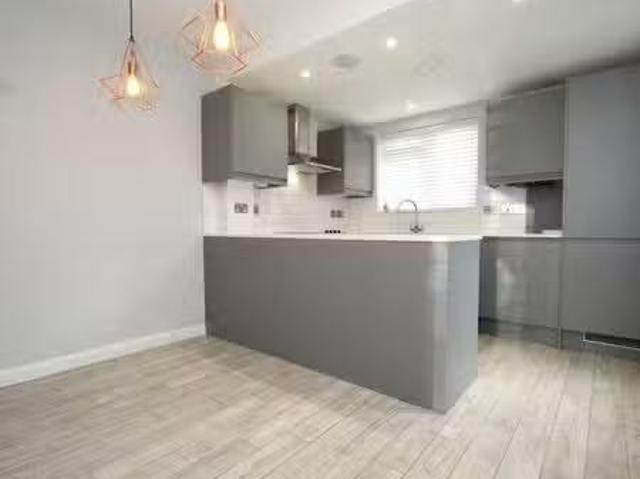 3+ bedroom house to rent in Homefield Rise, Orpington, BR6