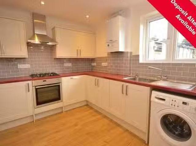 3+ bedroom house to rent in Lime Tree Place, Mitcham, CR4