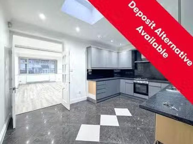 3+ bedroom house to rent in Millais Gardens, Edgware, HA8