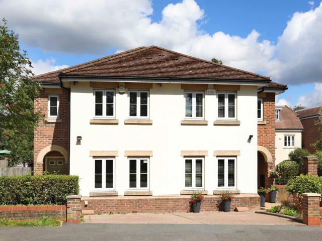 3 bedroom house to rent in north drive beaconsfield hp9