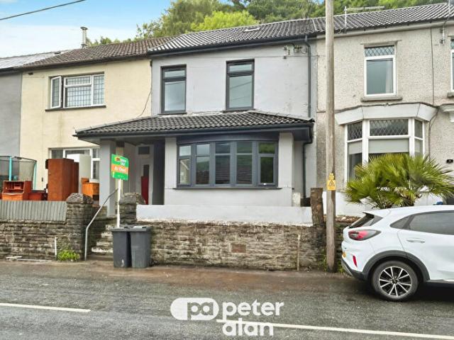 3 Bedroom House To Rent In Oaklands, CF48