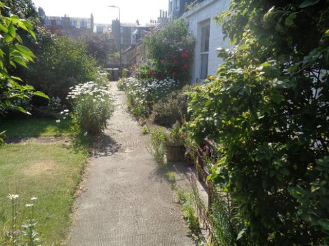 3 bedroom House to rent in Pilrig, Edinburgh