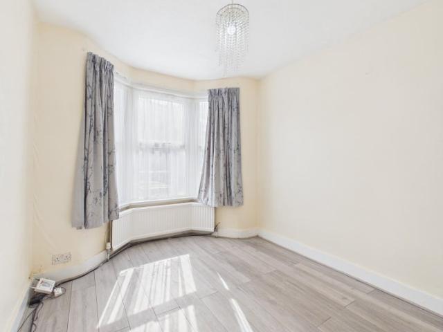 3 bedroom house to rent in prime location