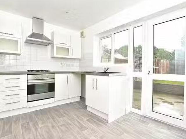 3+ bedroom house to rent in Redehall Road, Smallfield, Surrey.