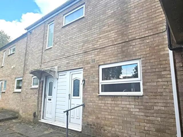 3 Bedroom House To Rent In Reigate Walk, Little Oakley, NN18