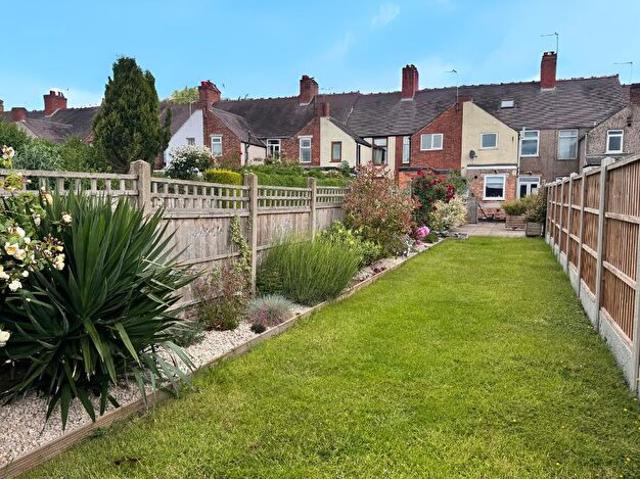 3 Bedroom House To Rent In Ridge Lane, Nuneaton, CV10