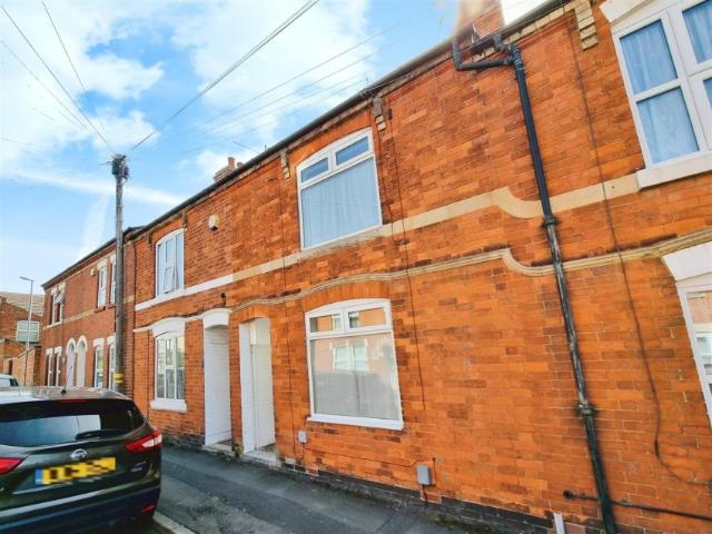 3 Bedroom House to Rent in Robinson Road, Rushden, NN10