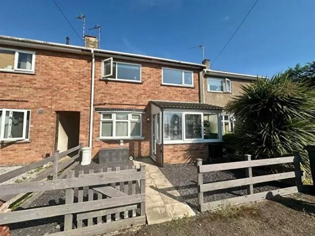 3 Bedroom House To Rent In Roche Close, Leicester, LE2