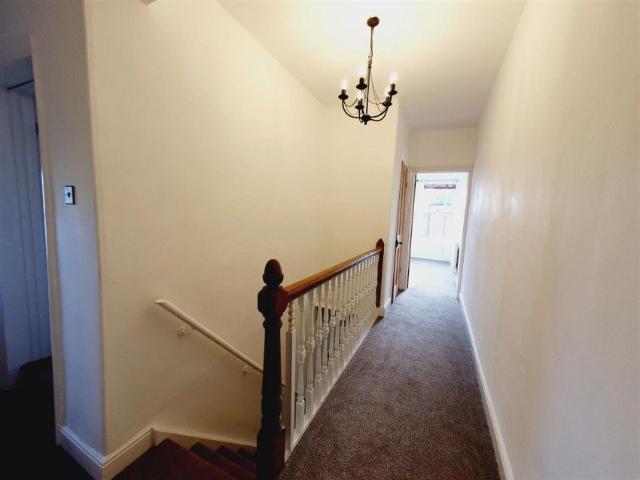 3 Bedroom House to Rent in Russell Street, Kettering Northants, NN16