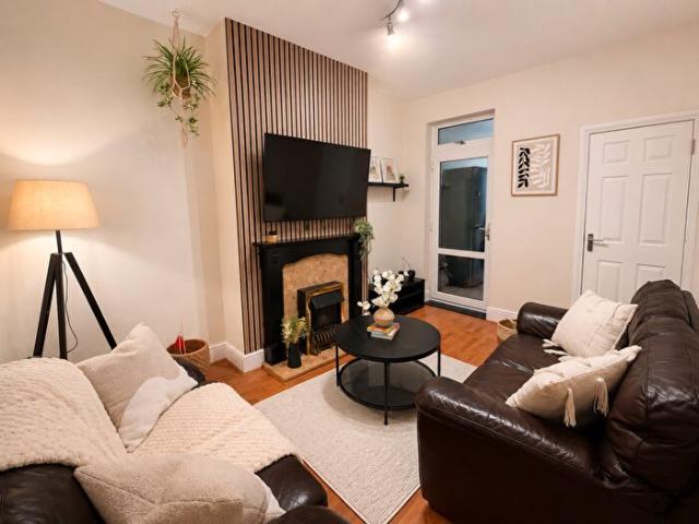 3 Bedroom House To Rent In Slack Lane Bed, California, England, DE22