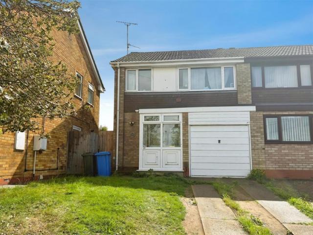 3 Bedroom House to Rent in St Johns Road, Kettering, Northants, NN15