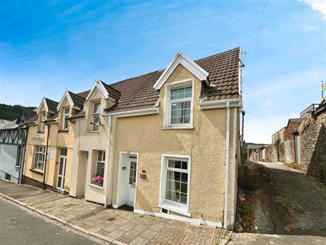 3 Bedroom House To Rent In Stuart Street, CF42
