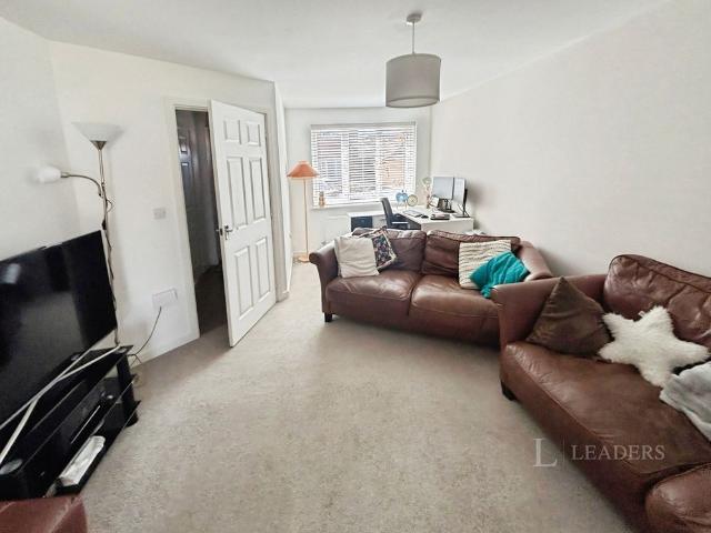 3 bedroom house to rent Kingsgate Road, Chellaston, Derby, DE73