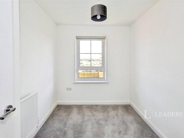 3 bedroom house to rent Lapwing Heights, 17 Kenner, Chichester, West Sussex, PO18