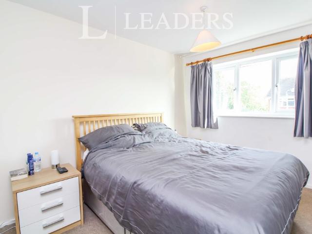 3 bedroom house to rent Ledwych Gardens, Droitwich, WR9