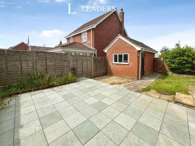 3 bedroom house to rent Lewis Close, Hopton, Diss, Suffolk, IP22