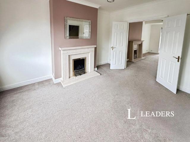 3 bedroom house to rent Lincoln Avenue, Newcastle, ST5