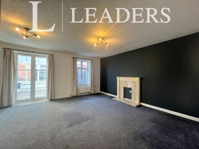 3 bedroom house to rent Maiden Way, Bromsgrove, B60