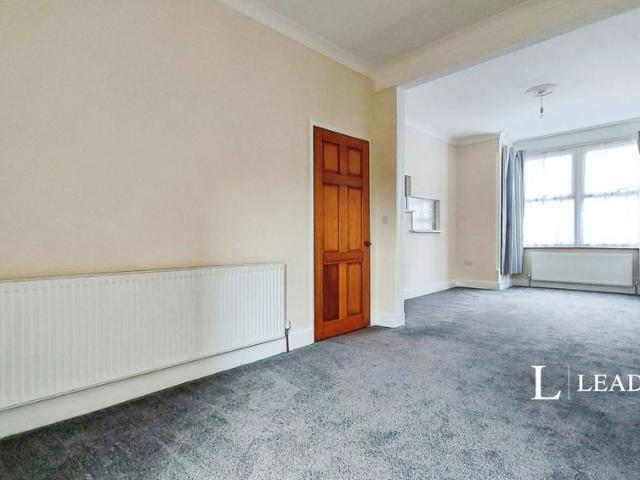 3 bedroom house to rent Maldon Road, Southend on Sea, Essex, SS2