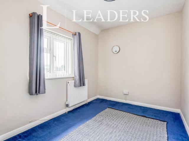 3 bedroom house to rent Marlborough Gardens, Faringdon, SN7