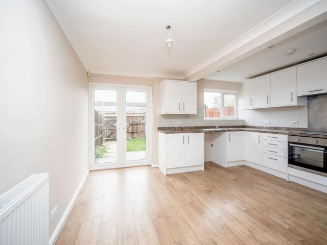 3 bedroom house to rent Morgans Close, Wilstead, Bedford, Bedfordshire, MK45