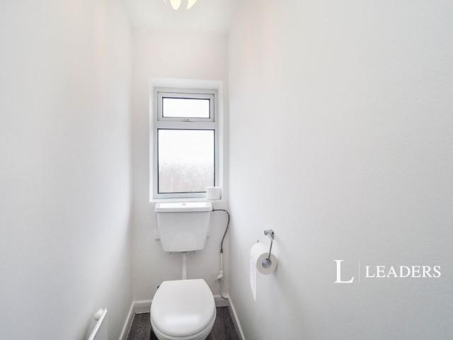 3 bedroom house to rent Mosswood Crescent, Nottingham, NG5