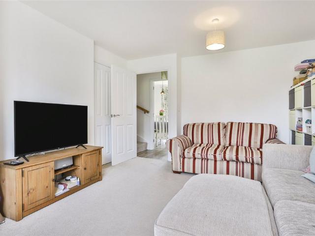 3 bedroom house to rent Neville Gardens, Bearwood, Bournemouth, Dorset, BH11
