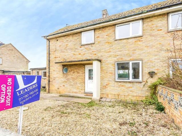 3 bedroom house to rent New Estate, Little Bytham, Grantham, NG33