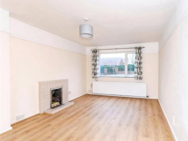 3 bedroom house to rent New Estate, Little Bytham, Grantham, NG33