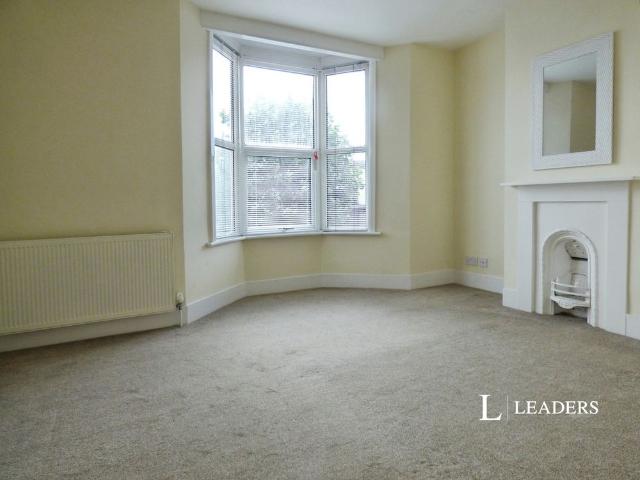 3 bedroom house to rent New Road, Littlehampton, West Sussex, BN17
