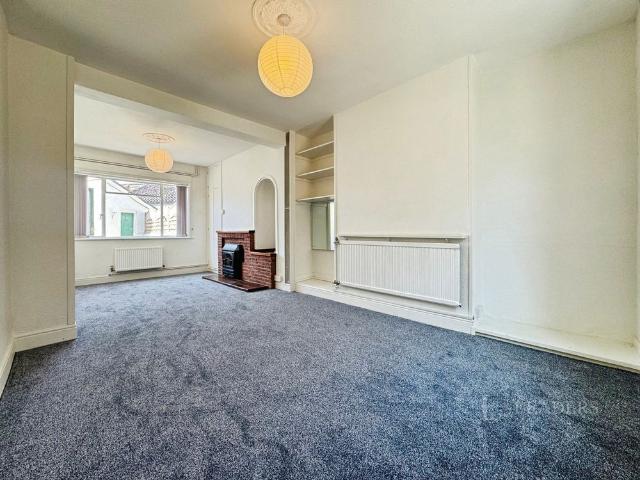 3 bedroom house to rent Norwich Street, Hingham, Norwich, Norfolk, NR9