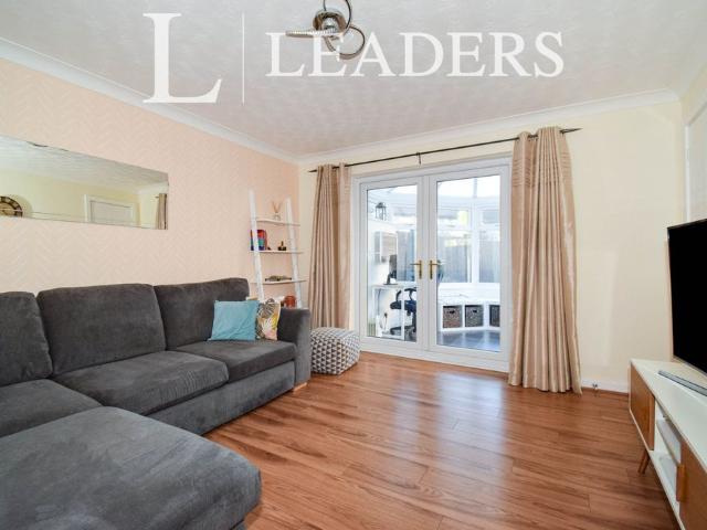 3 bedroom house to rent Oaktree Close, Hamilton, Leicester, LE5