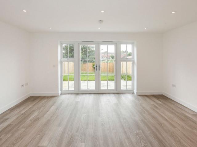 3 bedroom house to rent Osborne Road, Warsash, Southampton, Hampshire, SO31