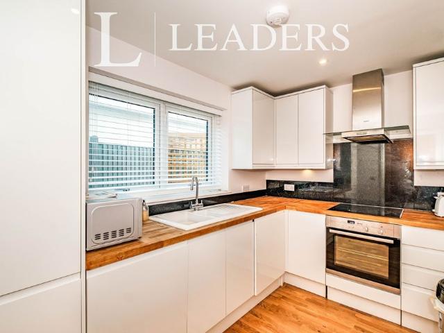 3 bedroom house to rent Orion Houses, Bruce Avenue, Worthing, BN11