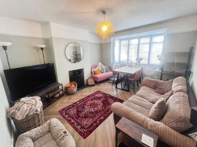 3 bedroom house to rent Park Drive, Swanwick, Alfreton, DE55