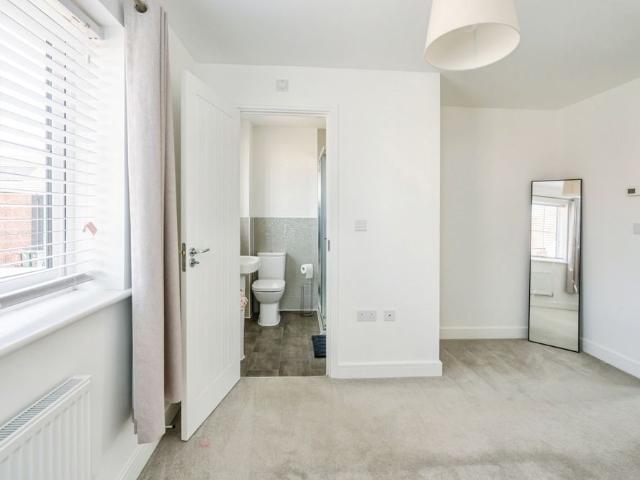3 bedroom house to rent Pintail Drive, Chichester, West Sussex, PO20