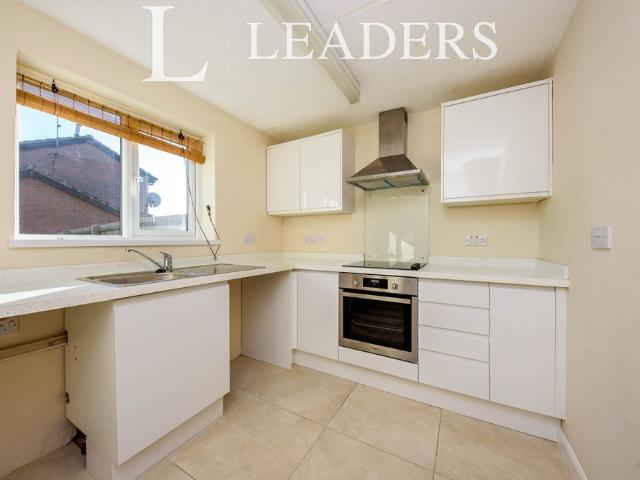 3 bedroom house to rent Redcot Gardens, Stamford, PE9