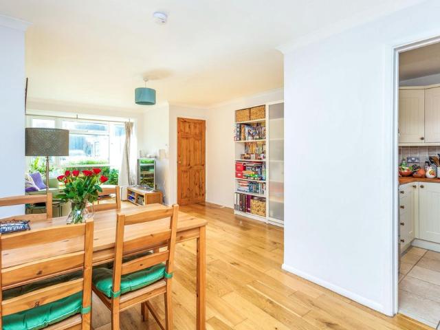 3 bedroom house to rent Rothley Chase, Haywards Heath, RH16